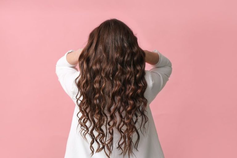 Wavy vs. Straight Hair: Which Do You Have? 7 Signs of Waves